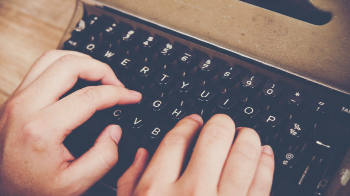 A Guide to Find the Right Typewriter Keyboard - Nerdynaut